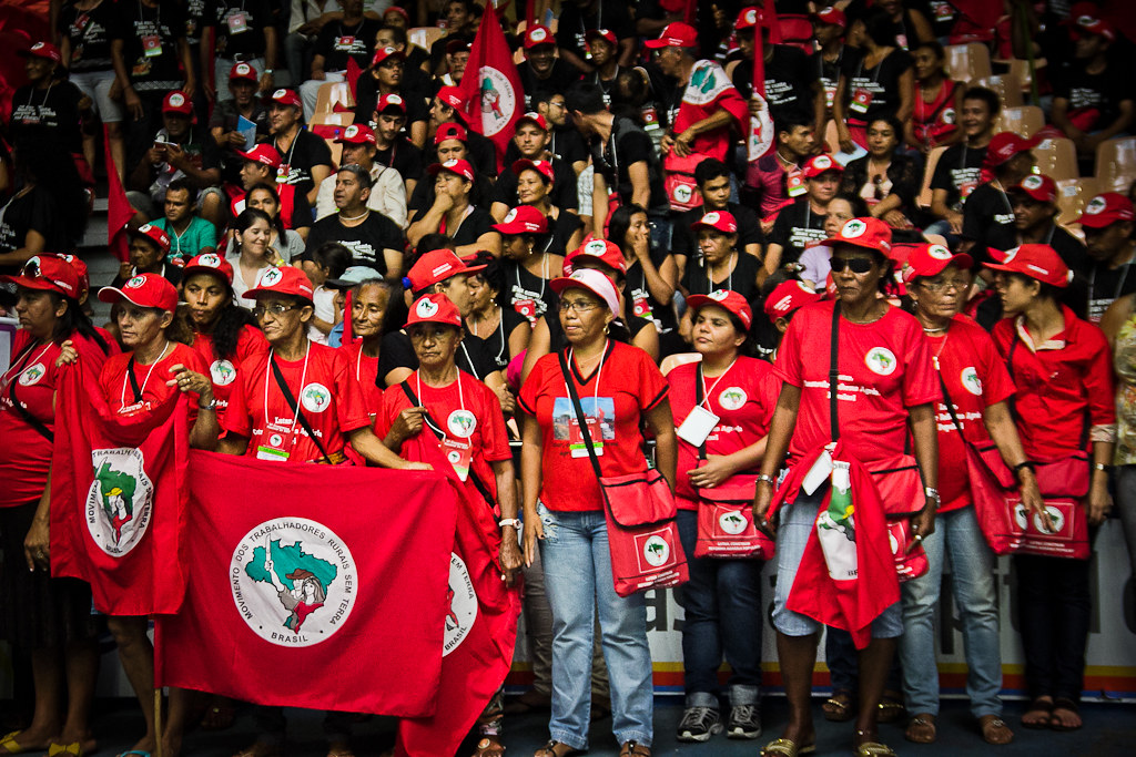 Em seu 35º aniversário, MST amplia espaços das mulheres, LGBT e para ...