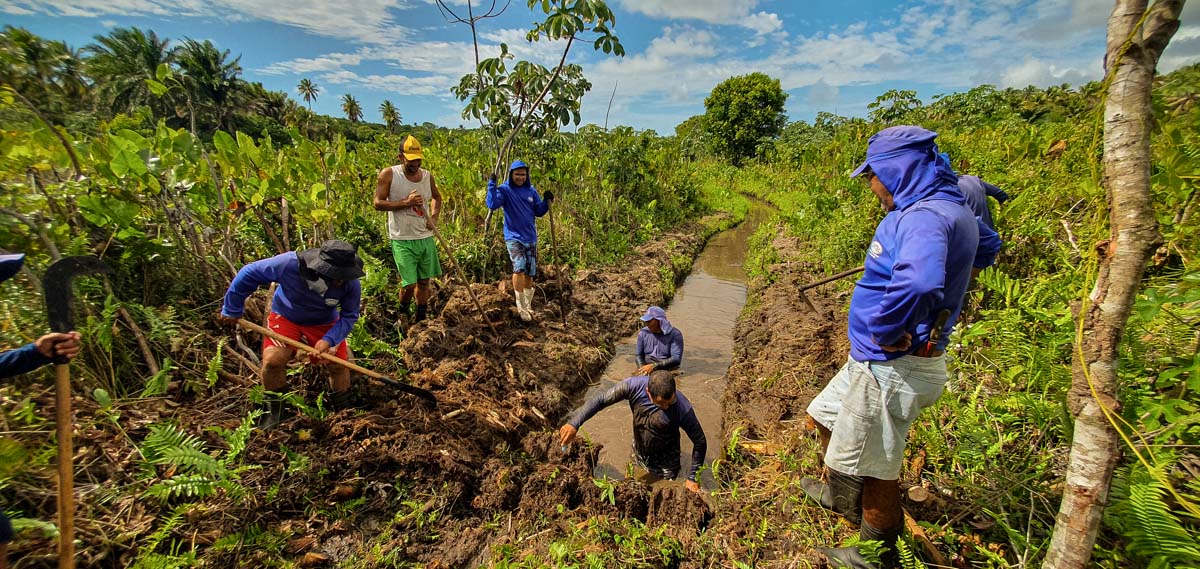 Um rio aberto com as próprias mãos - Marco Zero Conteúdo